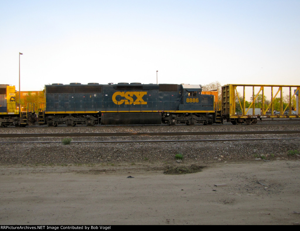 CSX 8886